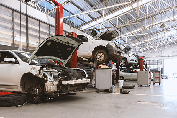 How Auto Body Shops Restore Your Car After An Accident? - Unsent ...